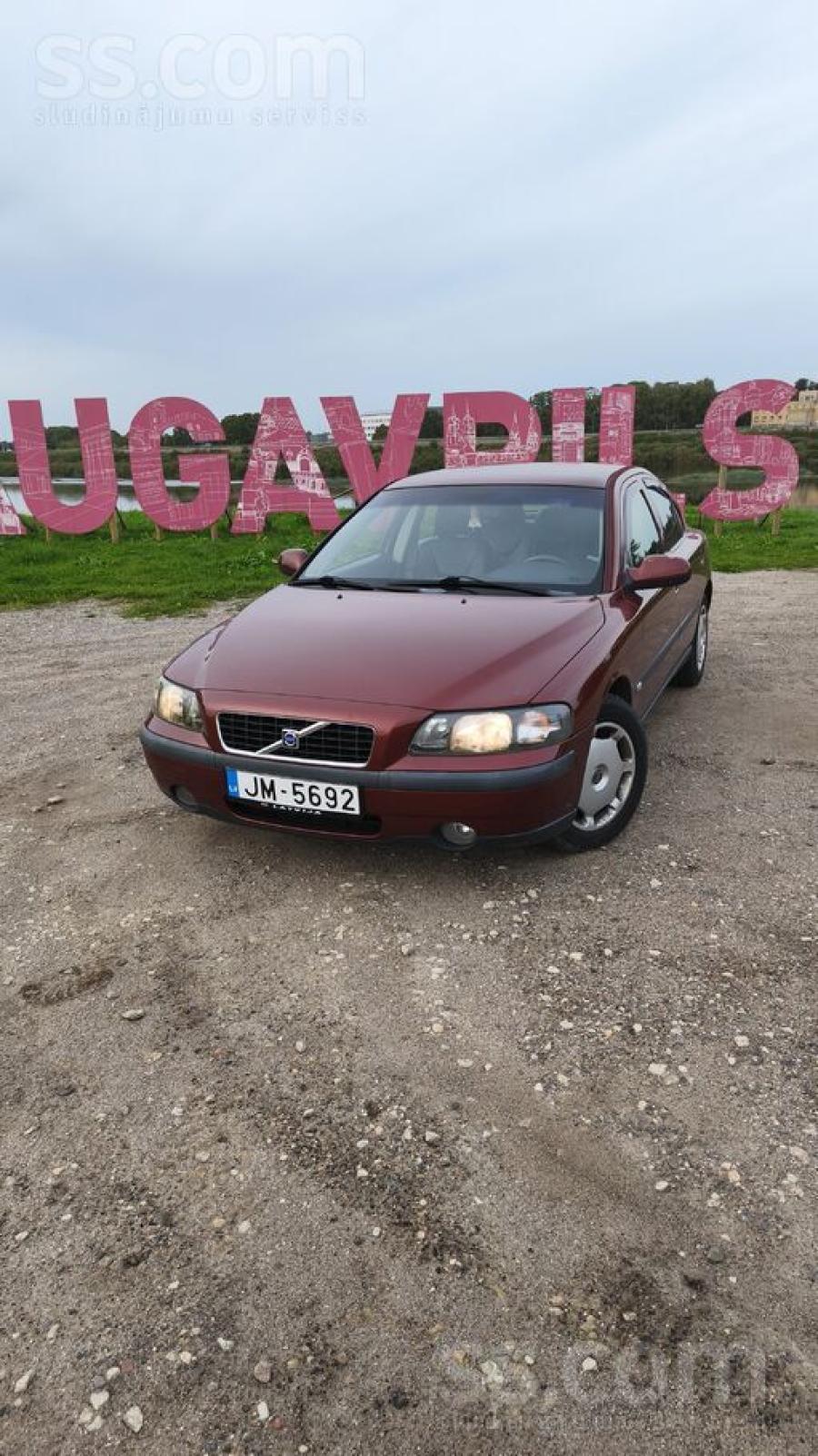 Sarkans Volvo S60 2000 Daugavpils, ar dzinēja tilpumu 2.40 L un nobraukumu 198 tūkst. km par 1300 €, foto 5 vietnē AUTOMOTO.COM.LV