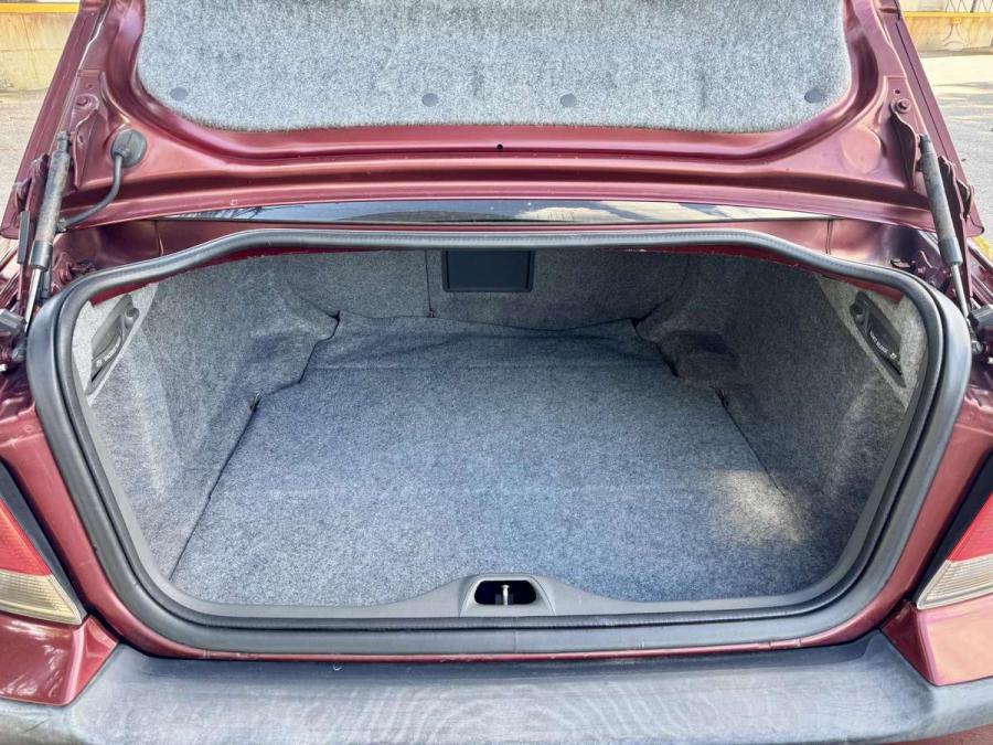 Sarkans Volvo S60 2002 Viļņa, ar dzinēja tilpumu 2.40 L un nobraukumu 321 tūkst. km par 2100 €, foto 14 vietnē AUTOMOTO.COM.LV
