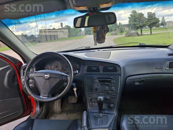Sarkans Volvo S60 2003 Aizkraukle, ar dzinēja tilpumu 2.40 L un nobraukumu 447 tūkst. km par 1200 €, foto 7 vietnē AUTOMOTO.COM.LV