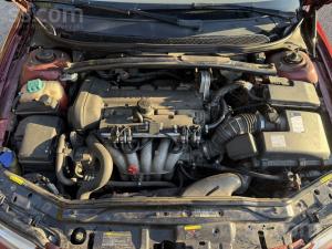 Red Volvo S60 2006 in Riga, with an engine capacity of 2.40 L and mileage of 142 thousand km for 3550 €, photo 9 on AUTOMOTO.COM.LV
