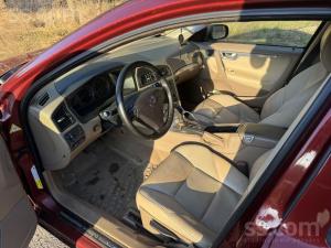 Red Volvo S60 2006 in Riga, with an engine capacity of 2.40 L and mileage of 142 thousand km for 3550 €, photo 10 on AUTOMOTO.COM.LV