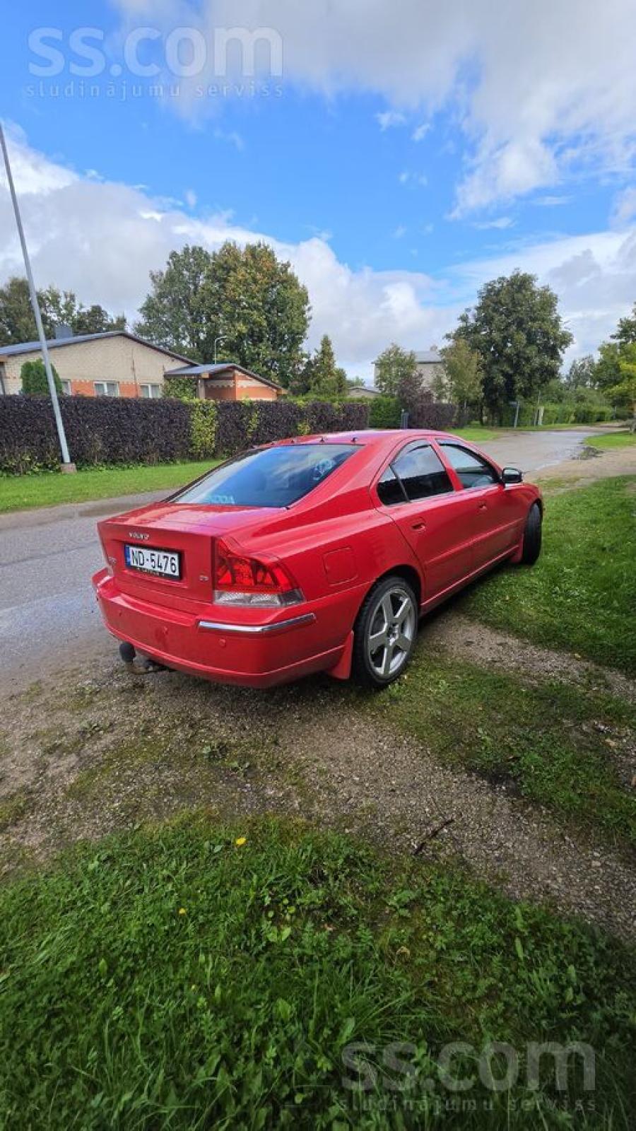 Sarkans Volvo S60 2006 Dobele, ar dzinēja tilpumu 2.40 L un nobraukumu 0 tūkst. km par 3000 €, foto 3 vietnē AUTOMOTO.COM.LV