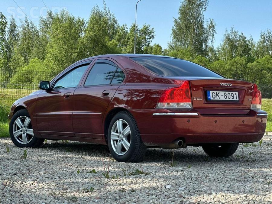 Red Volvo S60 2007 in Jelgava, with an engine capacity of 2.40 L and mileage of 0 thousand km for 1500 €, photo 6 on AUTOMOTO.COM.LV