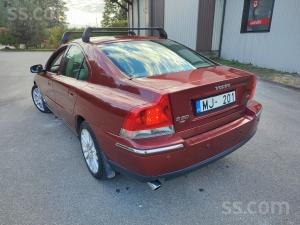 Sarkans Volvo S60 2007 Jēkabpils, ar dzinēja tilpumu 2.40 L un nobraukumu 391 tūkst. km par 2800 €, foto 15 vietnē AUTOMOTO.COM.LV