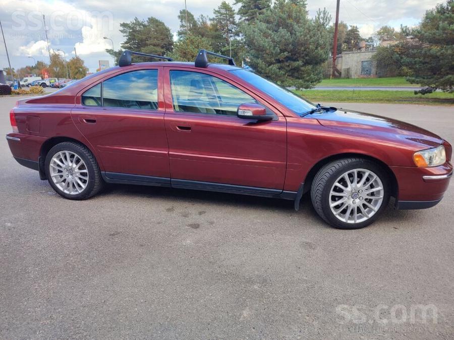 Sarkans Volvo S60 2007 Jēkabpils, ar dzinēja tilpumu 2.40 L un nobraukumu 391 tūkst. km par 2800 €, foto 16 vietnē AUTOMOTO.COM.LV