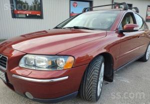 Sarkans Volvo S60 2007 Jēkabpils, ar dzinēja tilpumu 2.40 L un nobraukumu 391 tūkst. km par 2800 €, foto 18 vietnē AUTOMOTO.COM.LV
