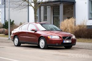 Sarkans Volvo S60 2007 Rīga, ar dzinēja tilpumu 2.40 L un nobraukumu 238 tūkst. km par 2950 €, foto 7 vietnē AUTOMOTO.COM.LV