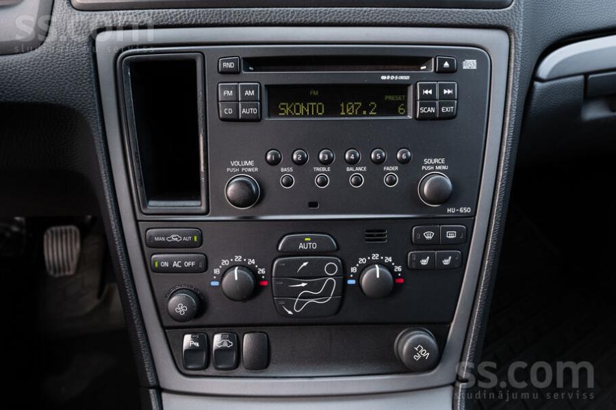 Sarkans Volvo S60 2007 Rīga, ar dzinēja tilpumu 2.40 L un nobraukumu 238 tūkst. km par 2950 €, foto 13 vietnē AUTOMOTO.COM.LV