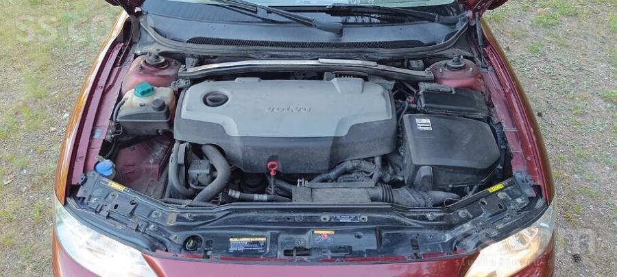 Sarkans Volvo S60 2007 Ludza, ar dzinēja tilpumu 2.40 L un nobraukumu 294 tūkst. km par 2900 €, foto 11 vietnē AUTOMOTO.COM.LV