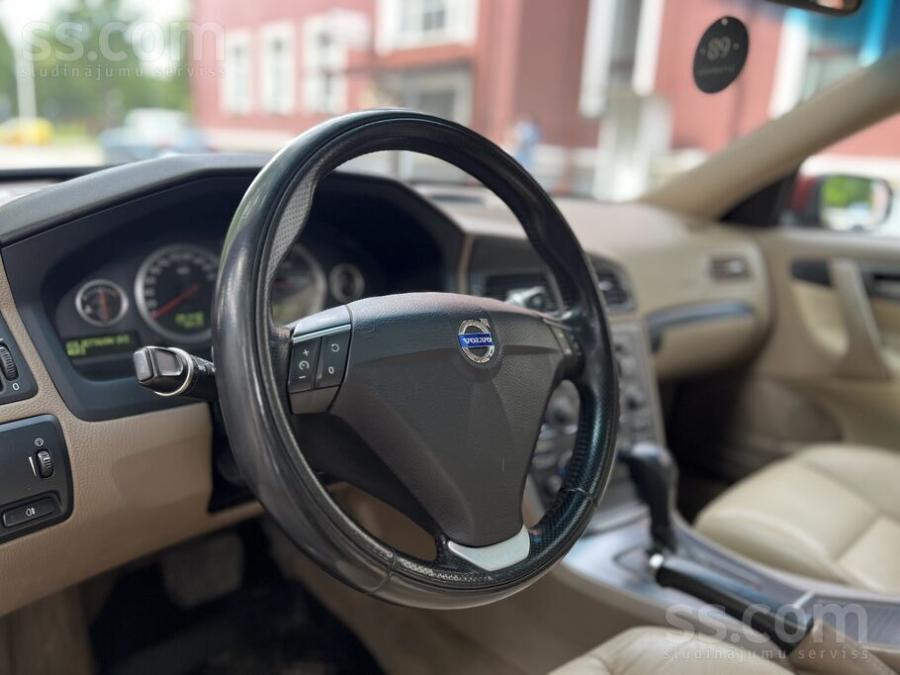 Sarkans Volvo S60 2007 Jēkabpils, ar dzinēja tilpumu 2.40 L un nobraukumu 392 tūkst. km par 2890 €, foto 12 vietnē AUTOMOTO.COM.LV