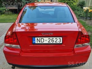 Sarkans Volvo S60 2007 Rīga, ar dzinēja tilpumu 2.40 L un nobraukumu 325 tūkst. km par 3250 €, foto 5 vietnē AUTOMOTO.COM.LV