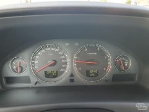 Sarkans Volvo S60 2007 Kauņa, ar dzinēja tilpumu 2.40 L un nobraukumu 206 tūkst. km par 2100 €, foto 13 vietnē AUTOMOTO.COM.LV