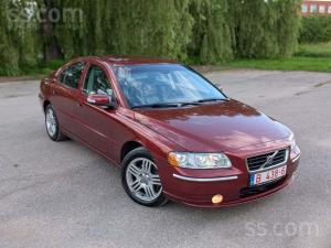 Sarkans Volvo S60 2008 Rīga, ar dzinēja tilpumu 2.40 L un nobraukumu 304 tūkst. km par 3199 €, foto 5 vietnē AUTOMOTO.COM.LV