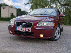 Sarkans Volvo S60 2008 Rīga, ar dzinēja tilpumu 2.40 L un nobraukumu 304 tūkst. km par 3199 €, foto 8 vietnē AUTOMOTO.COM.LV