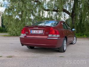 Sarkans Volvo S60 2008 Rīga, ar dzinēja tilpumu 2.40 L un nobraukumu 304 tūkst. km par 3199 €, foto 13 vietnē AUTOMOTO.COM.LV