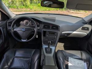 Sarkans Volvo S60 2008 Rīga, ar dzinēja tilpumu 2.40 L un nobraukumu 304 tūkst. km par 3199 €, foto 17 vietnē AUTOMOTO.COM.LV
