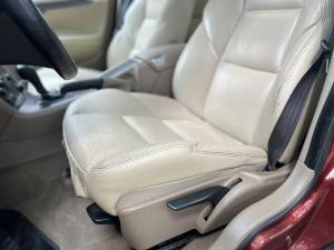 Sarkans Volvo S60 2009 Jēkabpils, ar dzinēja tilpumu 2.40 L un nobraukumu 392 tūkst. km par 2890 €, foto 14 vietnē AUTOMOTO.COM.LV