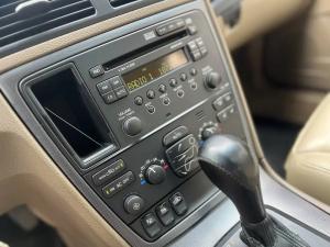 Sarkans Volvo S60 2009 Jēkabpils, ar dzinēja tilpumu 2.40 L un nobraukumu 392 tūkst. km par 2890 €, foto 15 vietnē AUTOMOTO.COM.LV