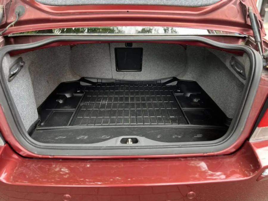 Sarkans Volvo S60 2009 Jēkabpils, ar dzinēja tilpumu 2.40 L un nobraukumu 392 tūkst. km par 2890 €, foto 16 vietnē AUTOMOTO.COM.LV