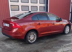 Sarkans Volvo S60 2010 Veru, ar dzinēja tilpumu 2.00 L un nobraukumu 269 tūkst. km par 6500 €, foto 2 vietnē AUTOMOTO.COM.LV