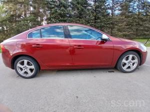 Red Volvo S60 2010 in Riga, with an engine capacity of 2.00 L and mileage of 244 thousand km for 4500 €, photo  on AUTOMOTO.COM.LV