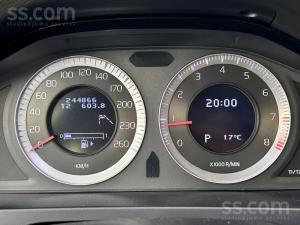 Red Volvo S60 2010 in Riga, with an engine capacity of 2.00 L and mileage of 244 thousand km for 4750 €, photo 26 on AUTOMOTO.COM.LV