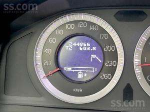 Red Volvo S60 2010 in Riga, with an engine capacity of 2.00 L and mileage of 244 thousand km for 4750 €, photo 27 on AUTOMOTO.COM.LV