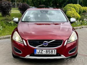 Red Volvo S60 2010 in Riga, with an engine capacity of 2.00 L and mileage of 244 thousand km for 4750 €, photo 28 on AUTOMOTO.COM.LV