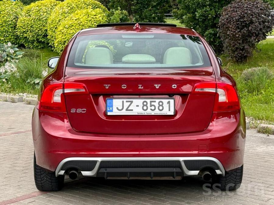 Red Volvo S60 2010 in Riga, with an engine capacity of 2.00 L and mileage of 244 thousand km for 4750 €, photo 29 on AUTOMOTO.COM.LV