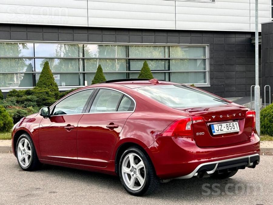 Red Volvo S60 2010 in Riga, with an engine capacity of 2.00 L and mileage of 244 thousand km for 4990 €, photo 6 on AUTOMOTO.COM.LV