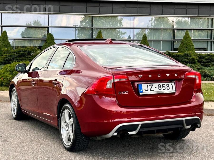 Red Volvo S60 2010 in Riga, with an engine capacity of 2.00 L and mileage of 244 thousand km for 4990 €, photo 7 on AUTOMOTO.COM.LV