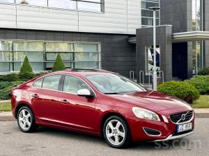 Red Volvo S60 2010 in Riga, with an engine capacity of 2.00 L and mileage of 244 thousand km for 4990 €, photo 9 on AUTOMOTO.COM.LV