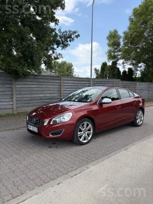 Red Volvo S60 2011 in Jelgava, with an engine capacity of 2.00 L and mileage of 286 thousand km for 6200 €, photo  on AUTOMOTO.COM.LV