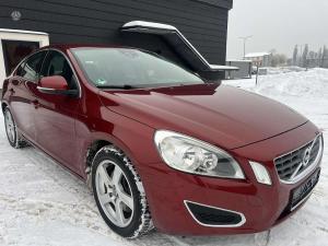 Red Volvo S60 2012 in Kaunas, with an engine capacity of 2.40 L and mileage of 265 thousand km for 6950 €, photo 2 on AUTOMOTO.COM.LV