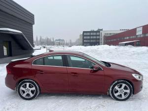 Red Volvo S60 2012 in Kaunas, with an engine capacity of 2.40 L and mileage of 265 thousand km for 6950 €, photo 6 on AUTOMOTO.COM.LV