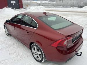 Red Volvo S60 2012 in Kaunas, with an engine capacity of 2.40 L and mileage of 265 thousand km for 6950 €, photo 12 on AUTOMOTO.COM.LV