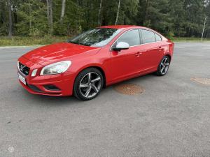 Red Volvo S60 2012 in Kaunas, with an engine capacity of 2.40 L and mileage of 215 thousand km for 5300 €, photo 7 on AUTOMOTO.COM.LV