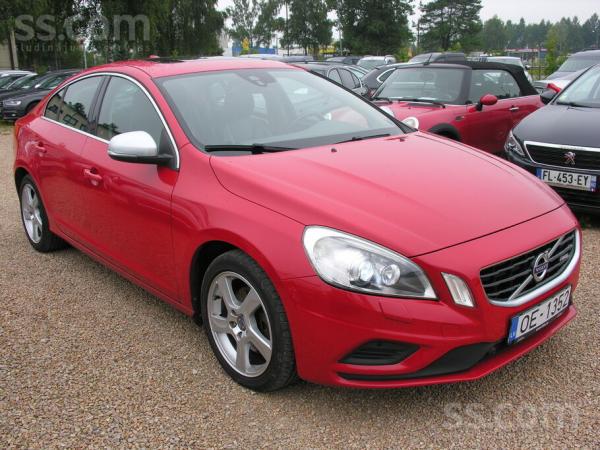 Sarkans Volvo S60 2013 Rīga, ar dzinēja tilpumu 1.60 L un nobraukumu 240 tūkst. km par 5800 €, foto 2 vietnē AUTOMOTO.COM.LV