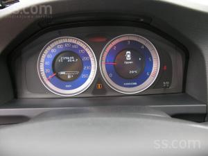 Красный Вольво С60 2013 в Рига, объемом двигателя 1.60 л и пробегом 240 тыс. км за 5800 €, фото 13 на AUTOMOTO.COM.LV