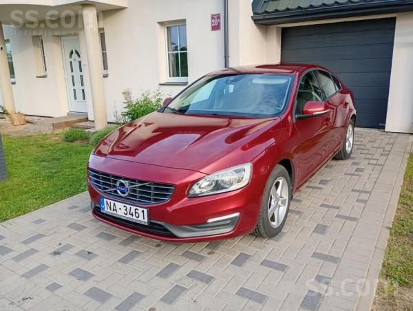 Sarkans Volvo S60 2014 Talsi, ar dzinēja tilpumu 2.00 L un nobraukumu 212 tūkst. km par 6300 €, foto 2 vietnē AUTOMOTO.COM.LV