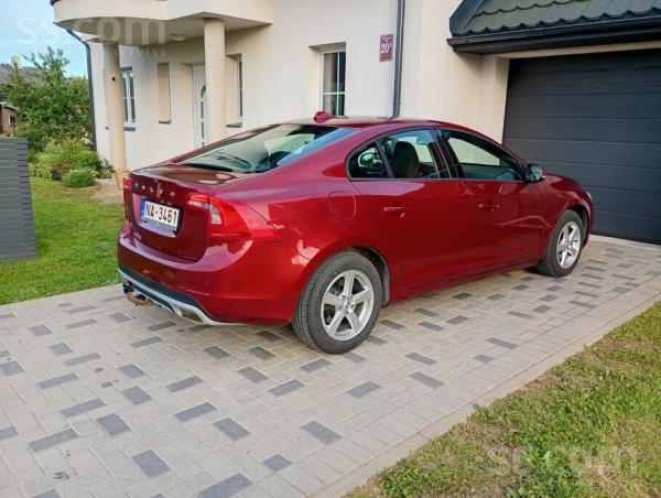 Red Volvo S60 2014 in Talsi, with an engine capacity of 2.00 L and mileage of 212 thousand km for 6300 €, photo 10 on AUTOMOTO.COM.LV