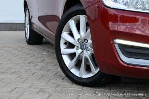 Красный Вольво С60 2014 в Кретинга, объемом двигателя 1.56 л и пробегом 299 тыс. км за 6799 €, фото 7 на AUTOMOTO.COM.LV
