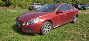 Sarkans Volvo S60 2014 Anykščiai, ar dzinēja tilpumu 1.56 L un nobraukumu 236 tūkst. km par 3900 €, foto 3 vietnē AUTOMOTO.COM.LV