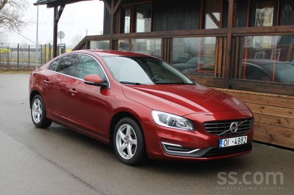 Red Volvo S60 2015 in Riga, with an engine capacity of 2.00 L and mileage of 0 thousand km for 9590 €, photo 2 on AUTOMOTO.COM.LV