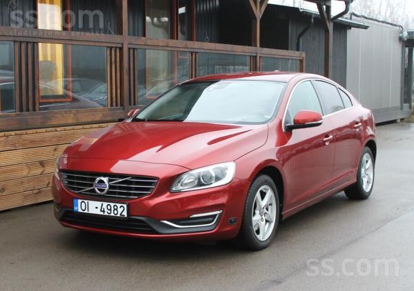 Red Volvo S60 2015 in Riga, with an engine capacity of 2.00 L and mileage of 0 thousand km for 9590 €, photo 4 on AUTOMOTO.COM.LV