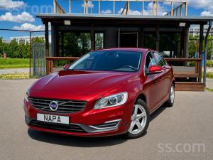 Sarkans Volvo S60 2015 Rīga, ar dzinēja tilpumu 2.00 L un nobraukumu 275 tūkst. km par 7790 €, foto  vietnē AUTOMOTO.COM.LV