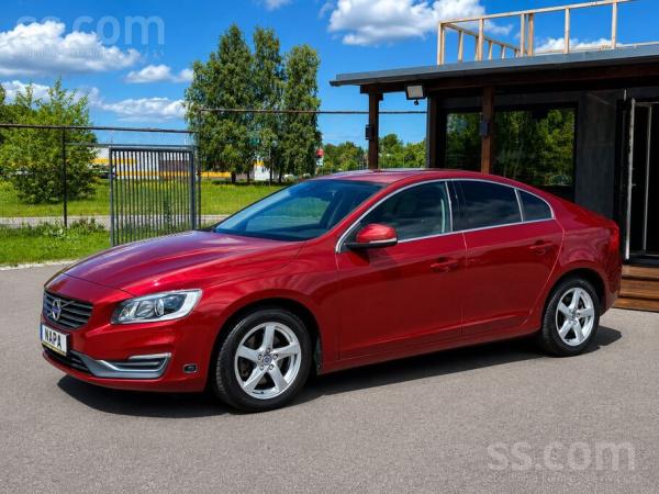 Красный Вольво С60 2015 в Рига, объемом двигателя 2.00 л и пробегом 275 тыс. км за 7790 €, фото 2 на AUTOMOTO.COM.LV