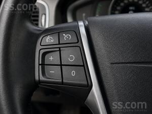 Red Volvo S60 2015 in Riga, with an engine capacity of 2.00 L and mileage of 275 thousand km for 7790 €, photo 20 on AUTOMOTO.COM.LV