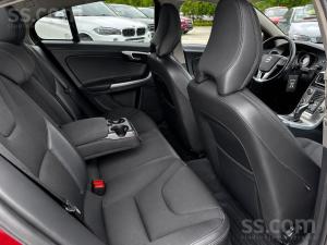 Sarkans Volvo S60 2015 Rīga, ar dzinēja tilpumu 2.00 L un nobraukumu 275 tūkst. km par 7790 €, foto 12 vietnē AUTOMOTO.COM.LV