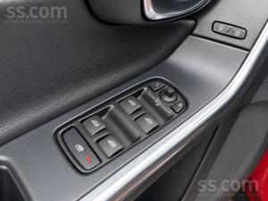 Sarkans Volvo S60 2015 Rīga, ar dzinēja tilpumu 2.00 L un nobraukumu 275 tūkst. km par 7790 €, foto 13 vietnē AUTOMOTO.COM.LV